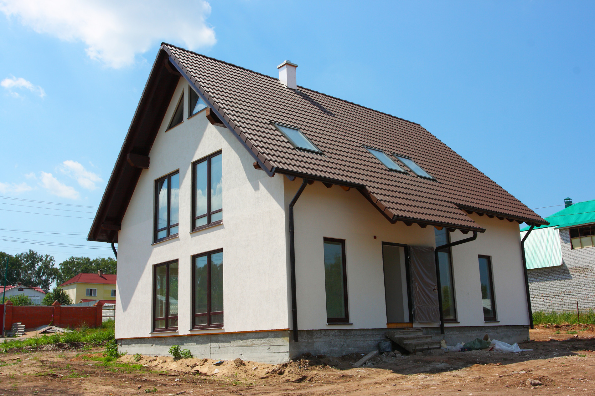 Systemy, dzięki którym wykonasz nowoczesne ocieplenie domu. Poznaj produkty Caparol Capatect